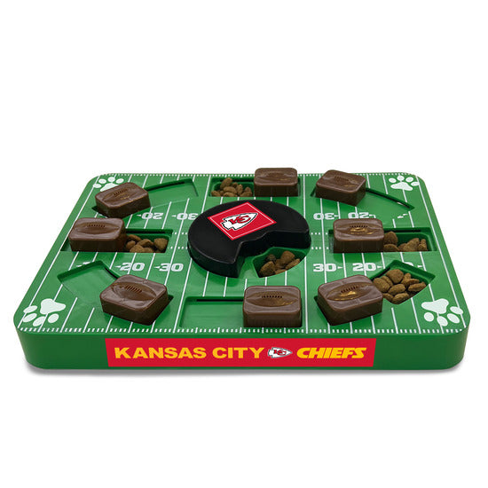 Kansas City Chiefs Interactive Puzzle Treat Toy – 3 Red Rovers